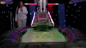 The Messyworld Plunga! with Janey Coe: - UMD